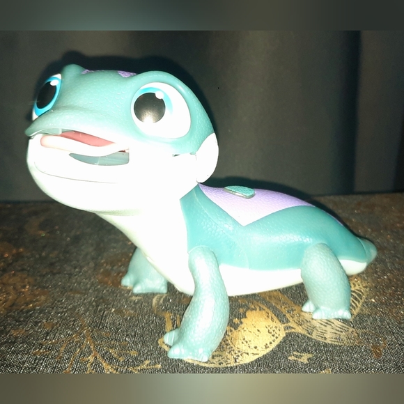 Disney | Toys | Disney Frozen 2 Bruni Salamander | Poshmark